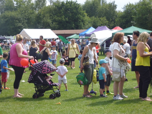 Highfield Summer Fete, Highfield Park Trust - Ref #2411 | Stall & Craft ...